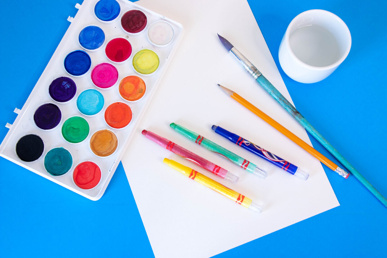 Fun Hand-Tracing Ideas using Resist Art – Craftwhack Fun Hand-Tracing Ideas using Resist Art – Craftwhack